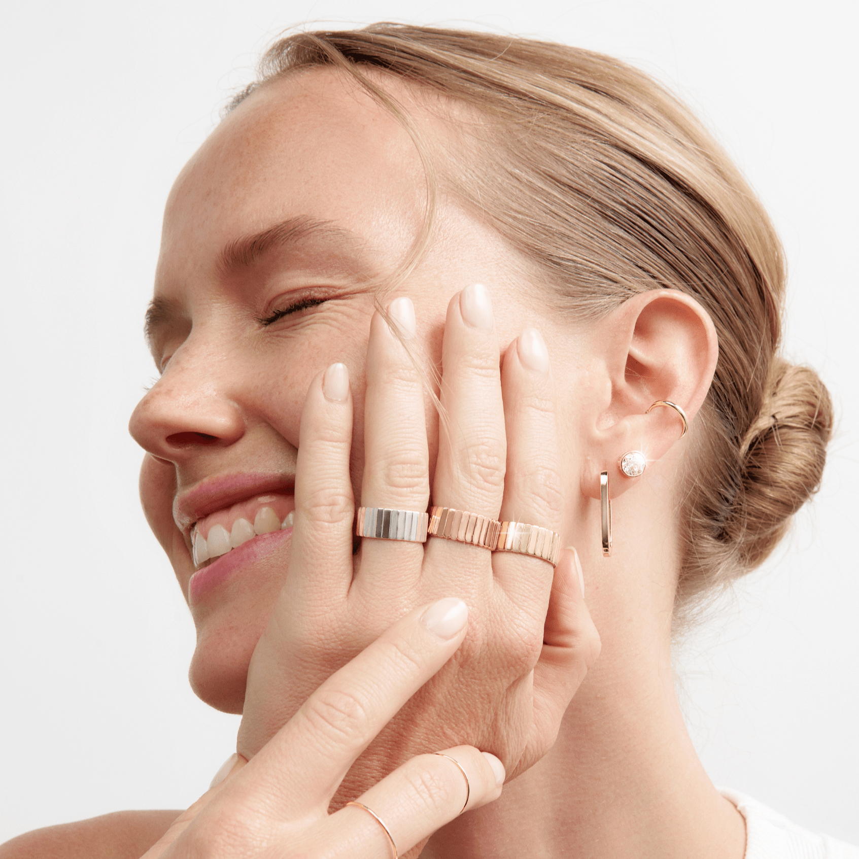 Simple Mini Ear Cuff in Yellow, Rose or White Gold