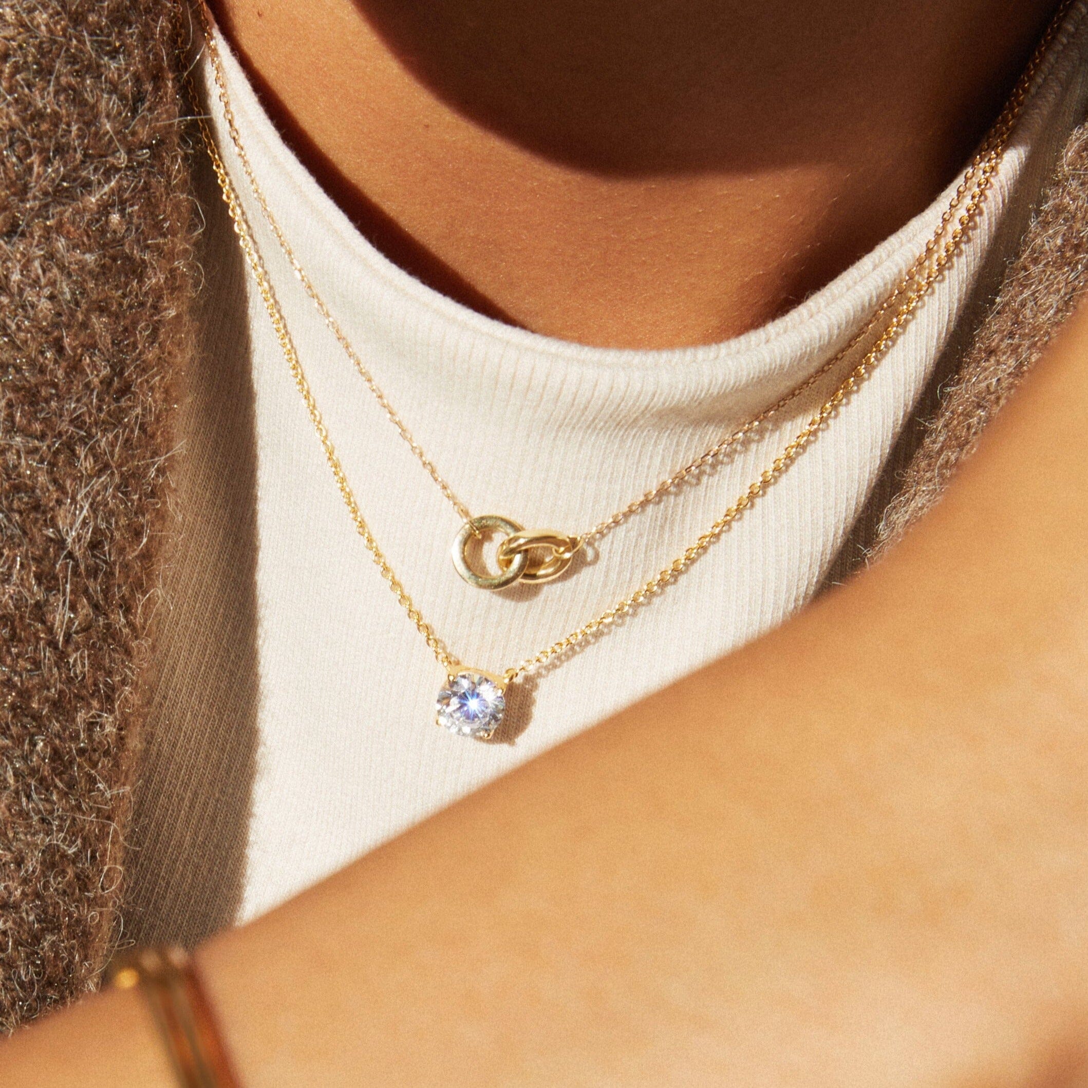 Connection Necklace in Yellow, Rose or White Gold