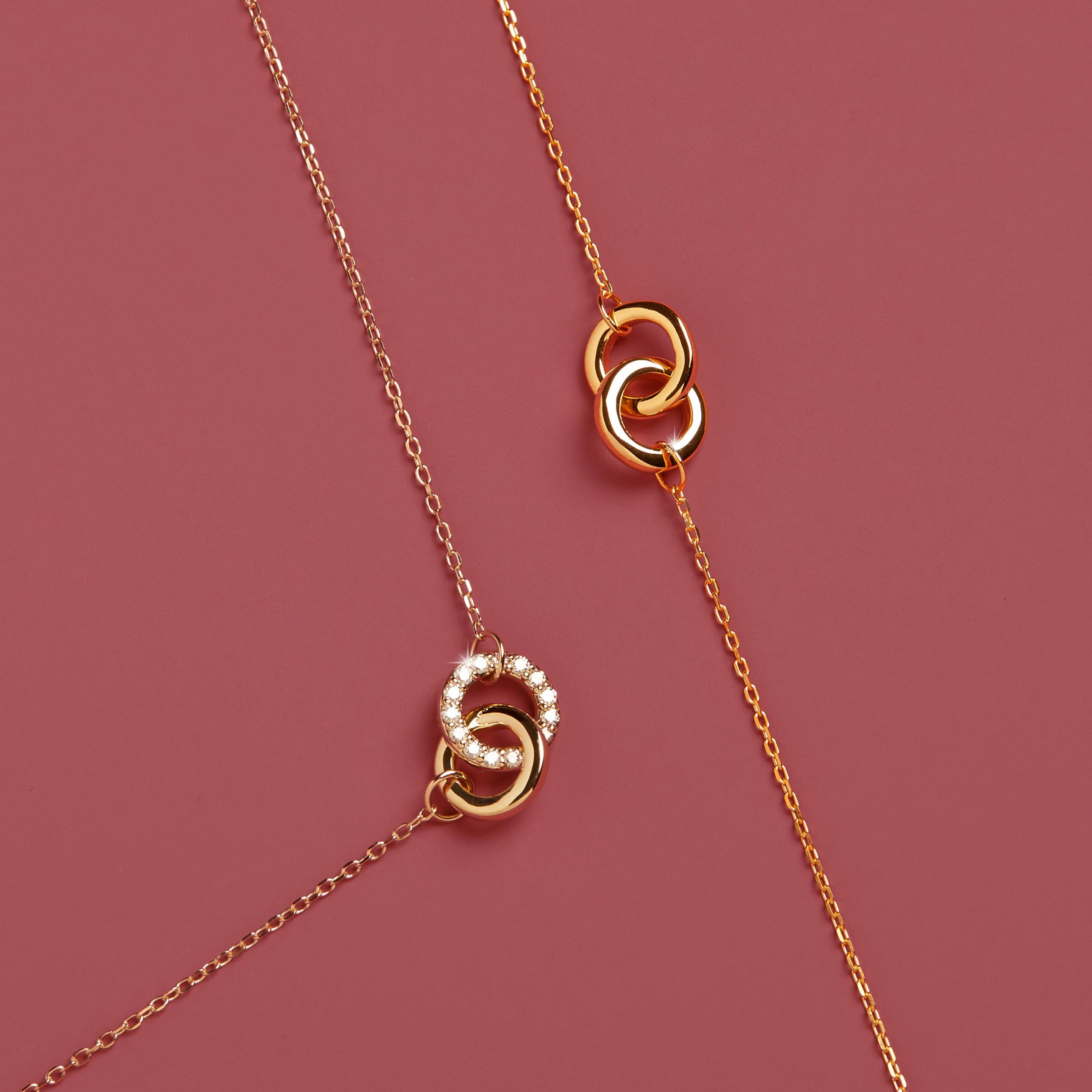 Connection Necklace in Yellow, Rose or White Gold