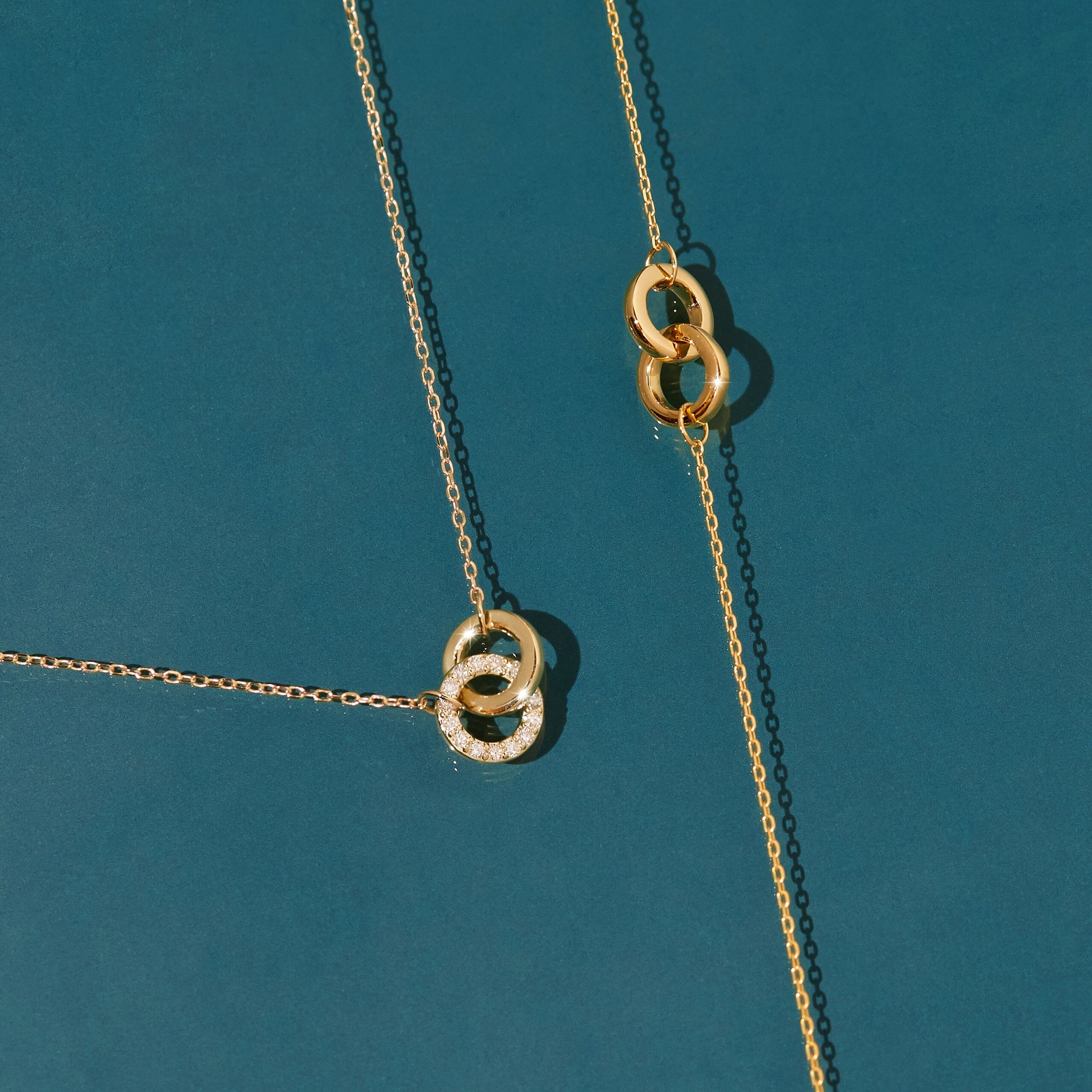 Diamond Connection Necklace in Yellow, Rose or White Gold