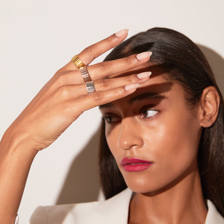 Infinity Ring in Yellow, Rose or White Gold.