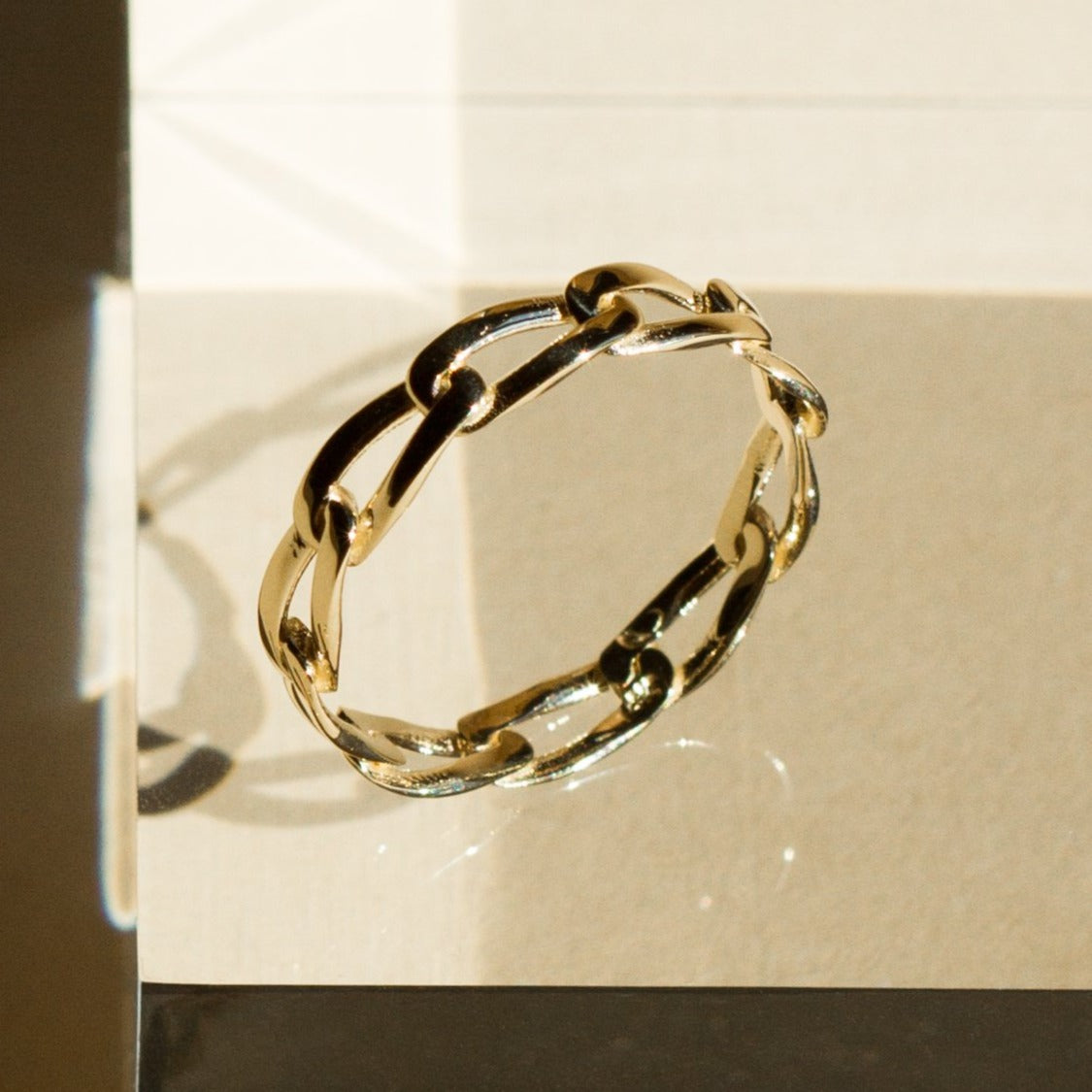 Open Link Ring in Yellow, Rose or White Gold