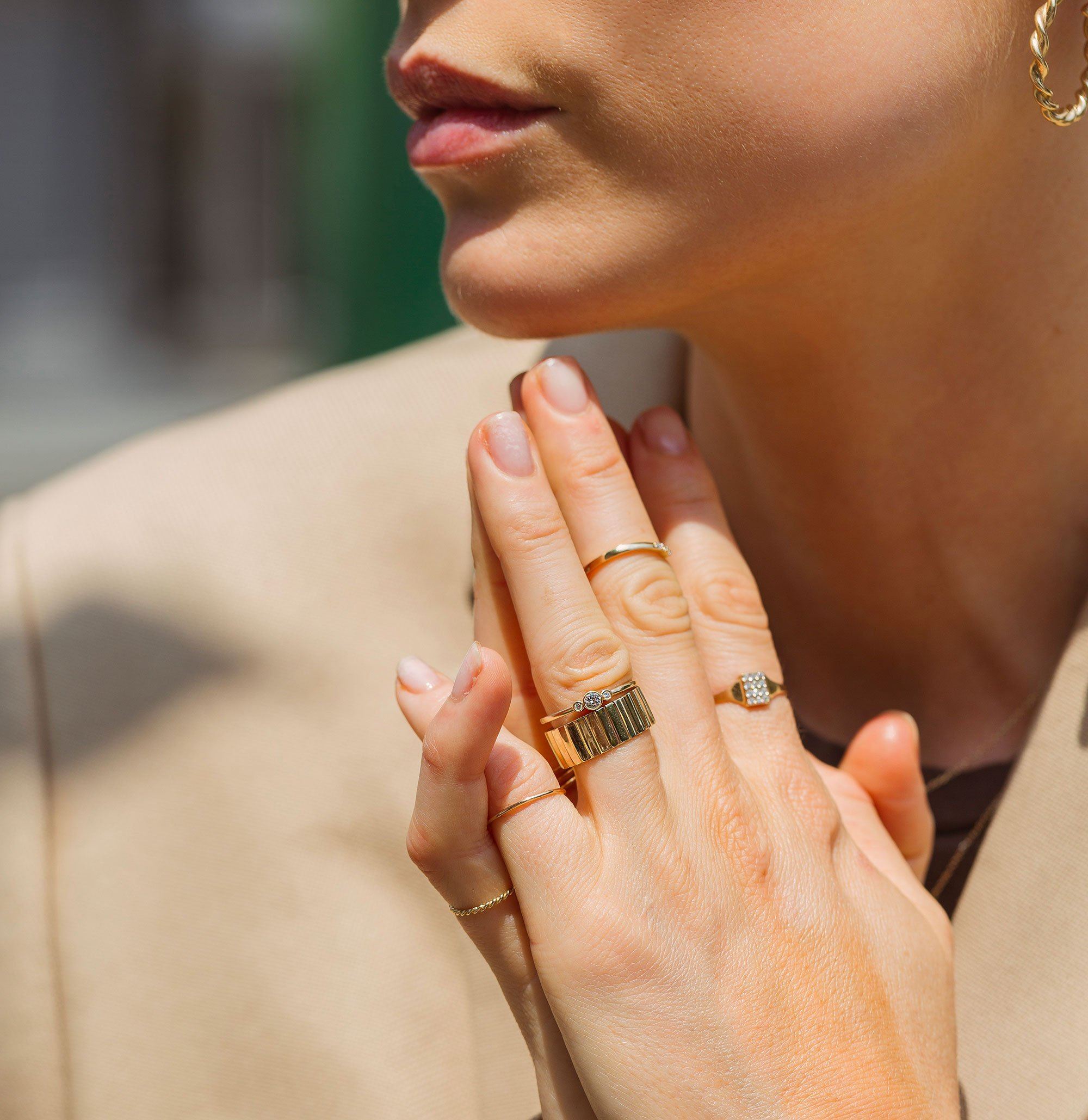 Infinity Ring in Yellow, Rose or White Gold.
