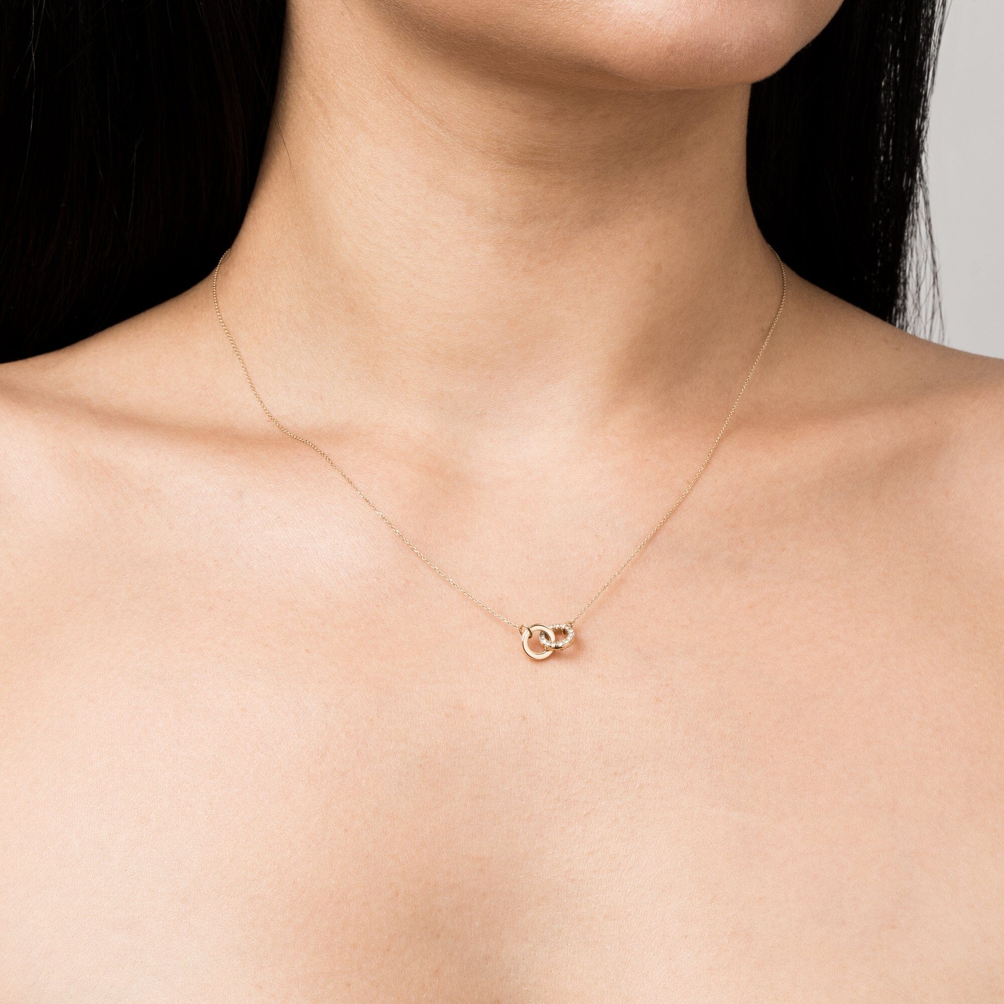 Diamond Connection Necklace in Yellow, Rose or White Gold