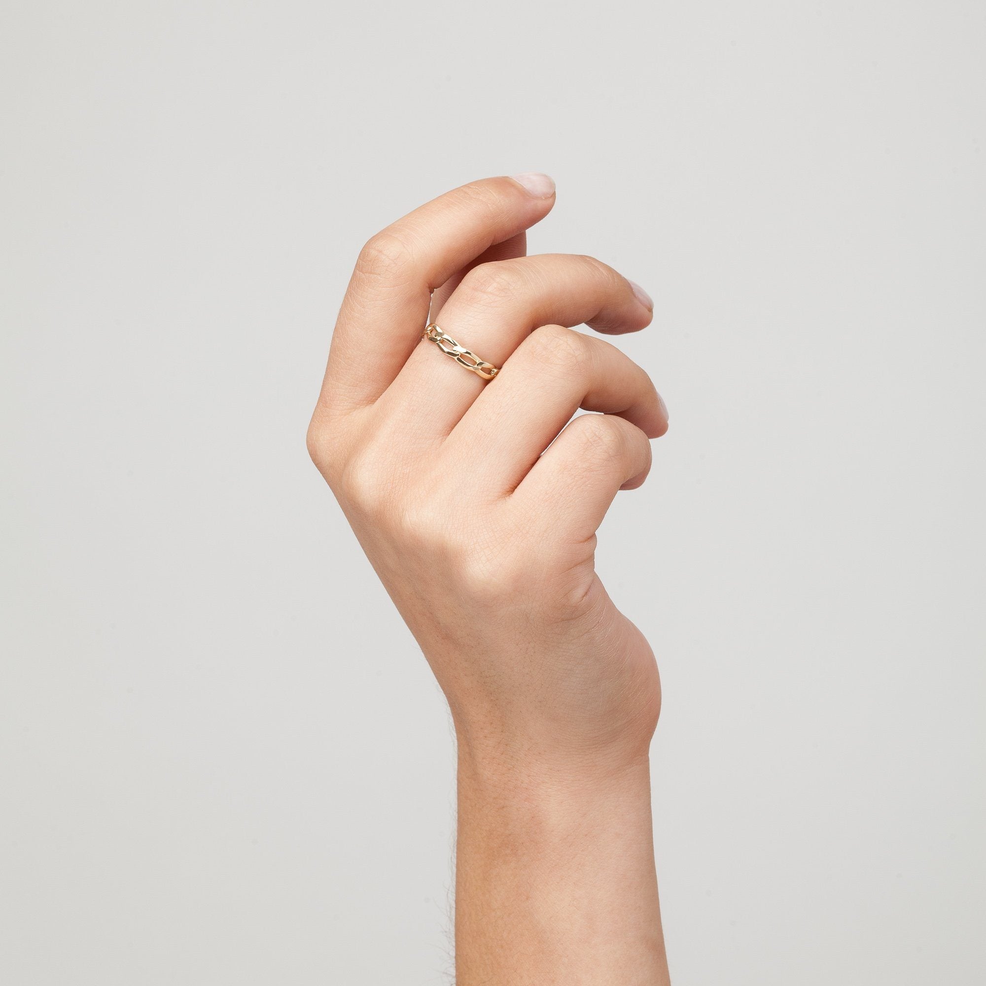 Open Link Ring in Yellow, Rose or White Gold