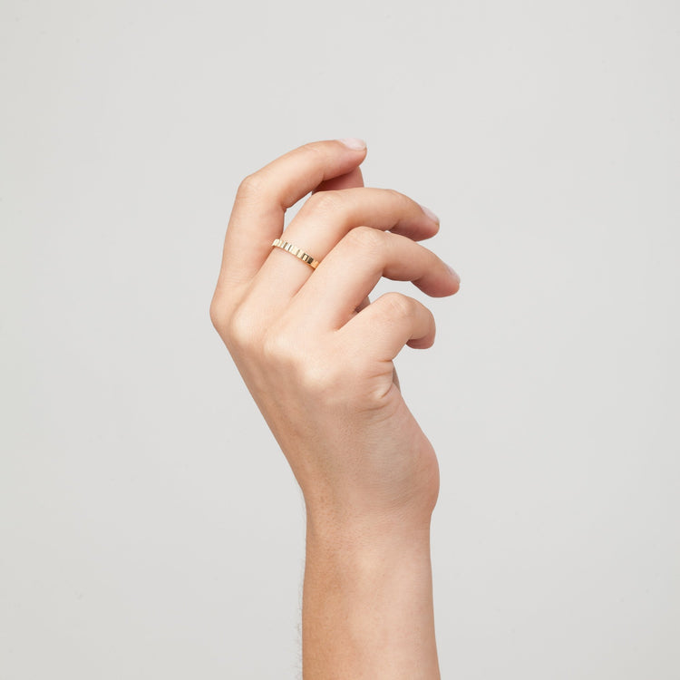 Mini Infinity Ring in Yellow, Rose or White Gold